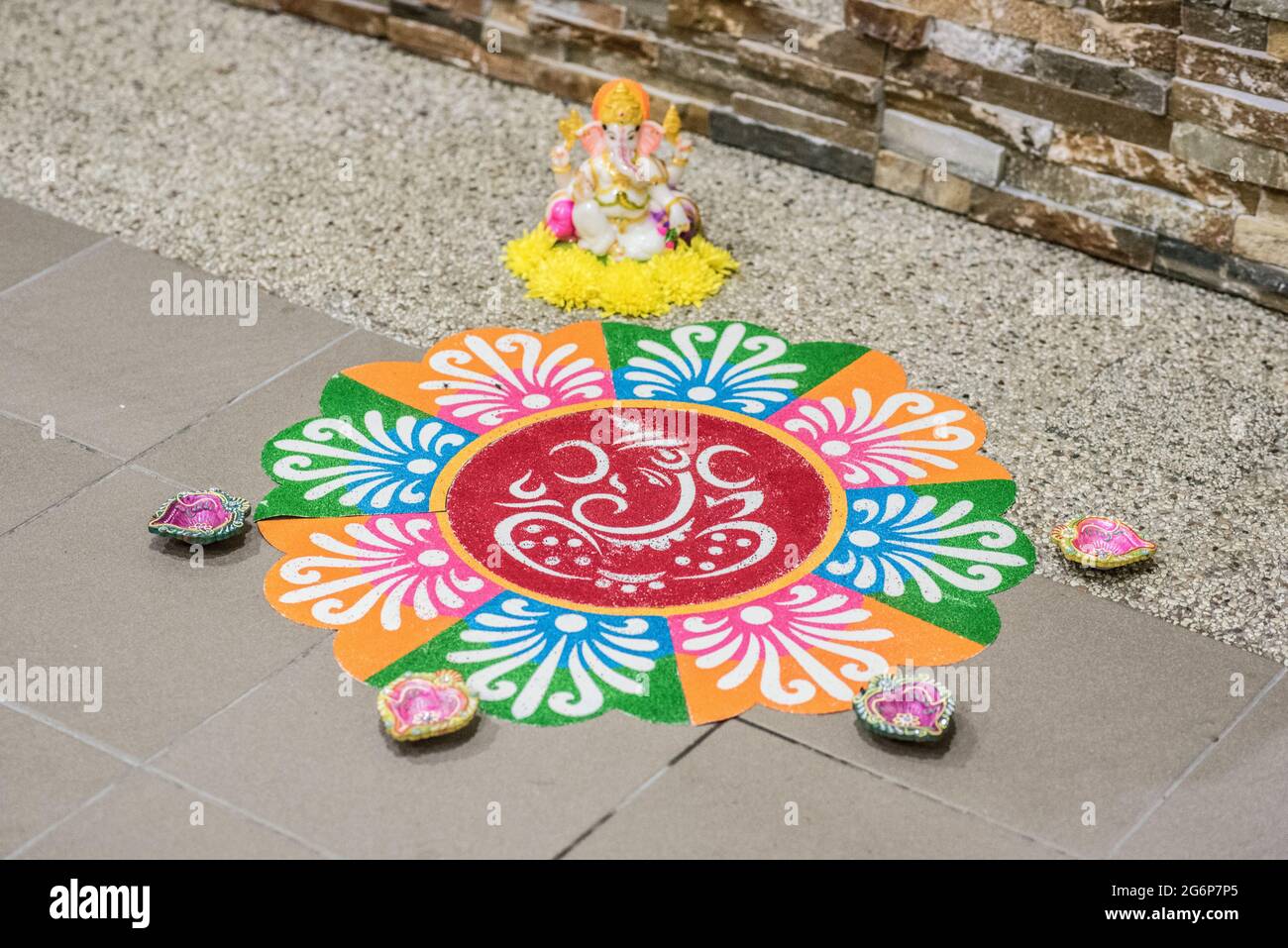 Peacock rangoli hi-res stock photography and images - Alamy
