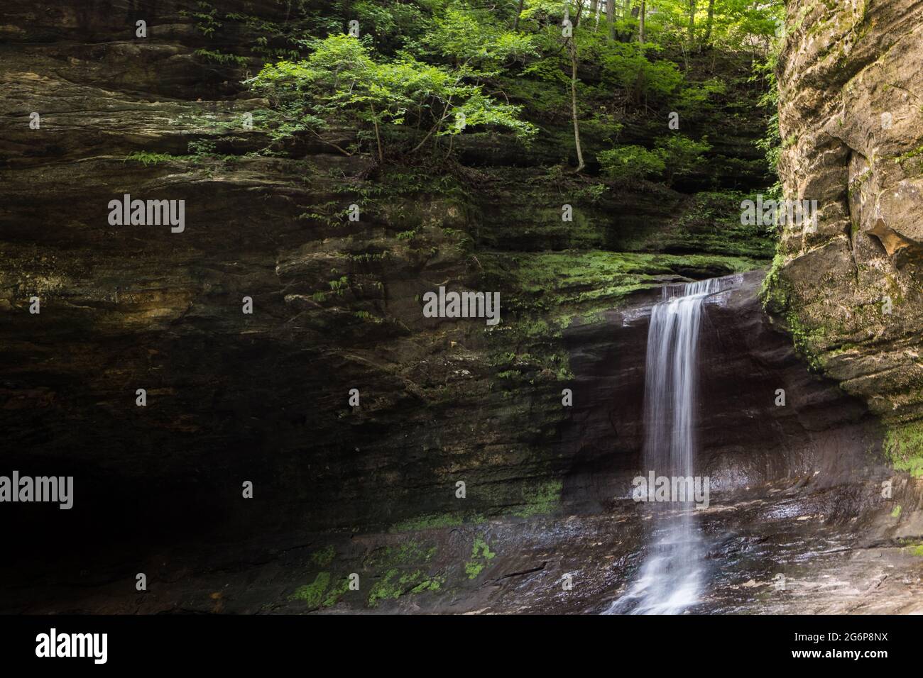 Rock chute hi-res stock photography and images - Alamy
