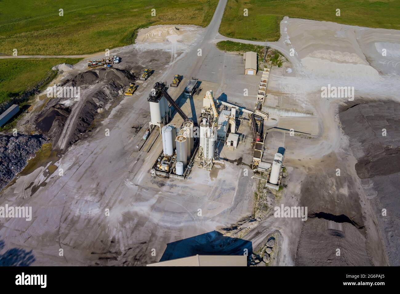 Opencast mining quarry for the extraction of in the middle Quarries ...