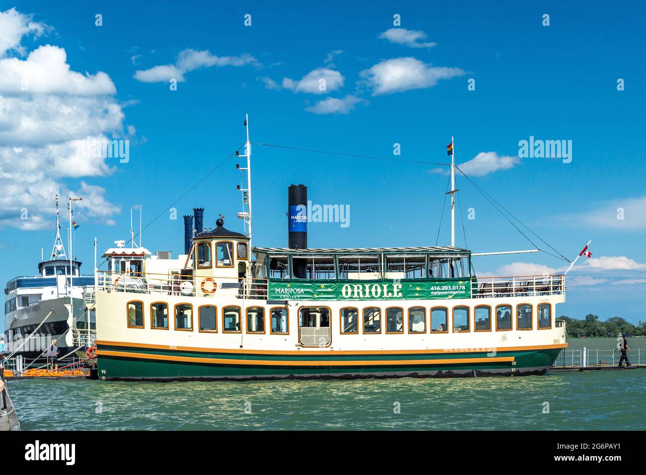 Oriole vessel hi-res stock photography and images - Alamy