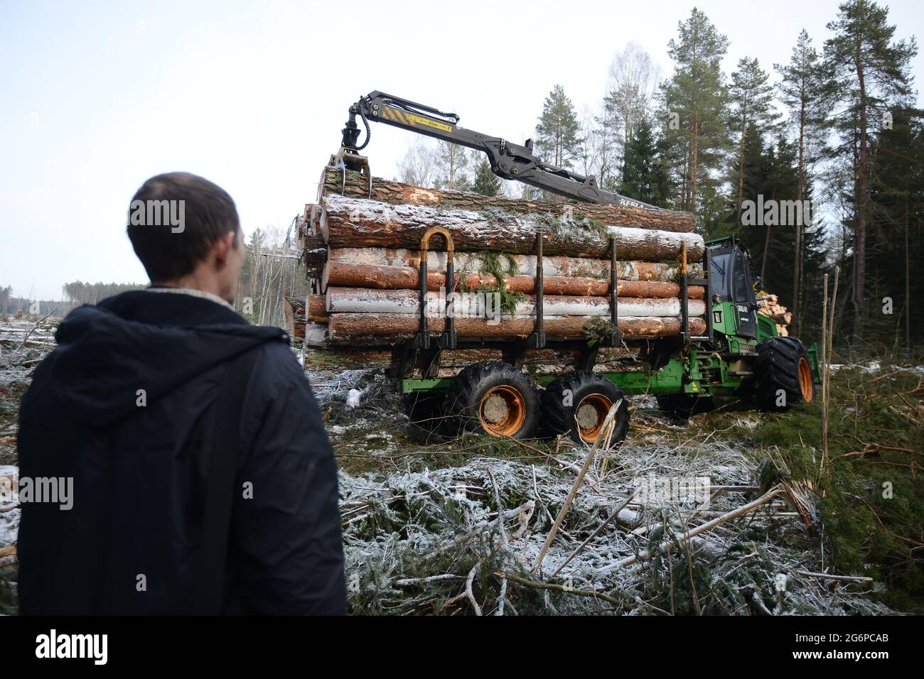 Timber truck hi-res stock photography and images - Alamy