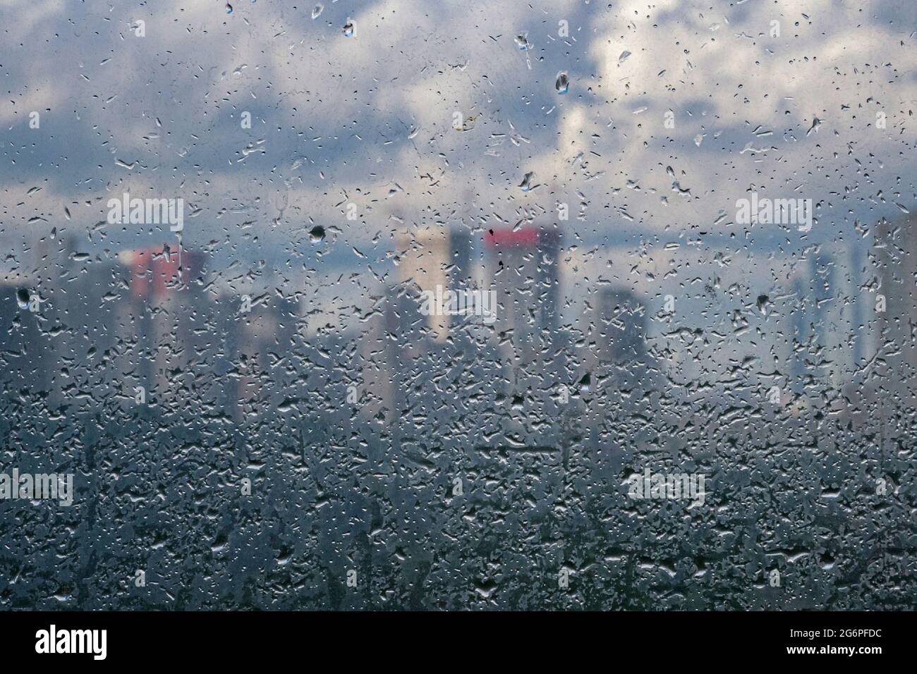 Rain in moscow hi-res stock photography and images - Alamy