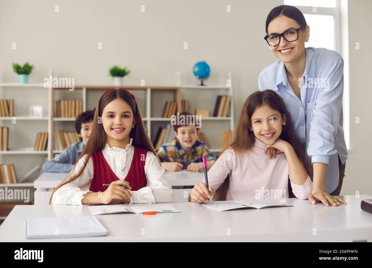 Offline learning hi-res stock photography and images - Alamy