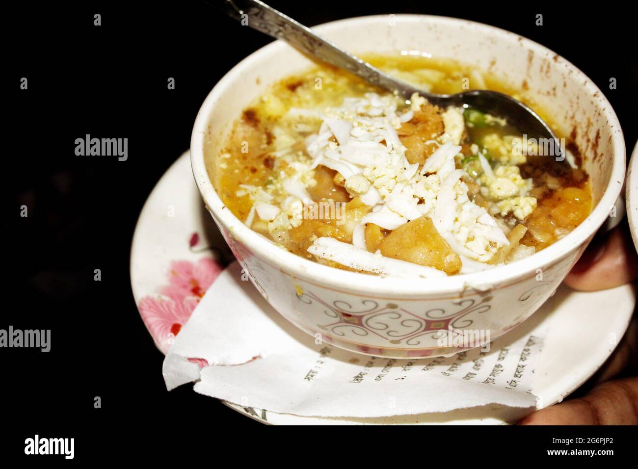 Full fill cup of chotpoti, Bangladeshi popular street food Stock Photo ...