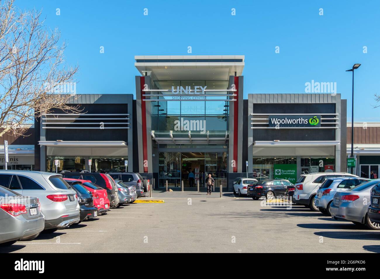 Woolworths supermarket australia hi-res stock photography and images ...