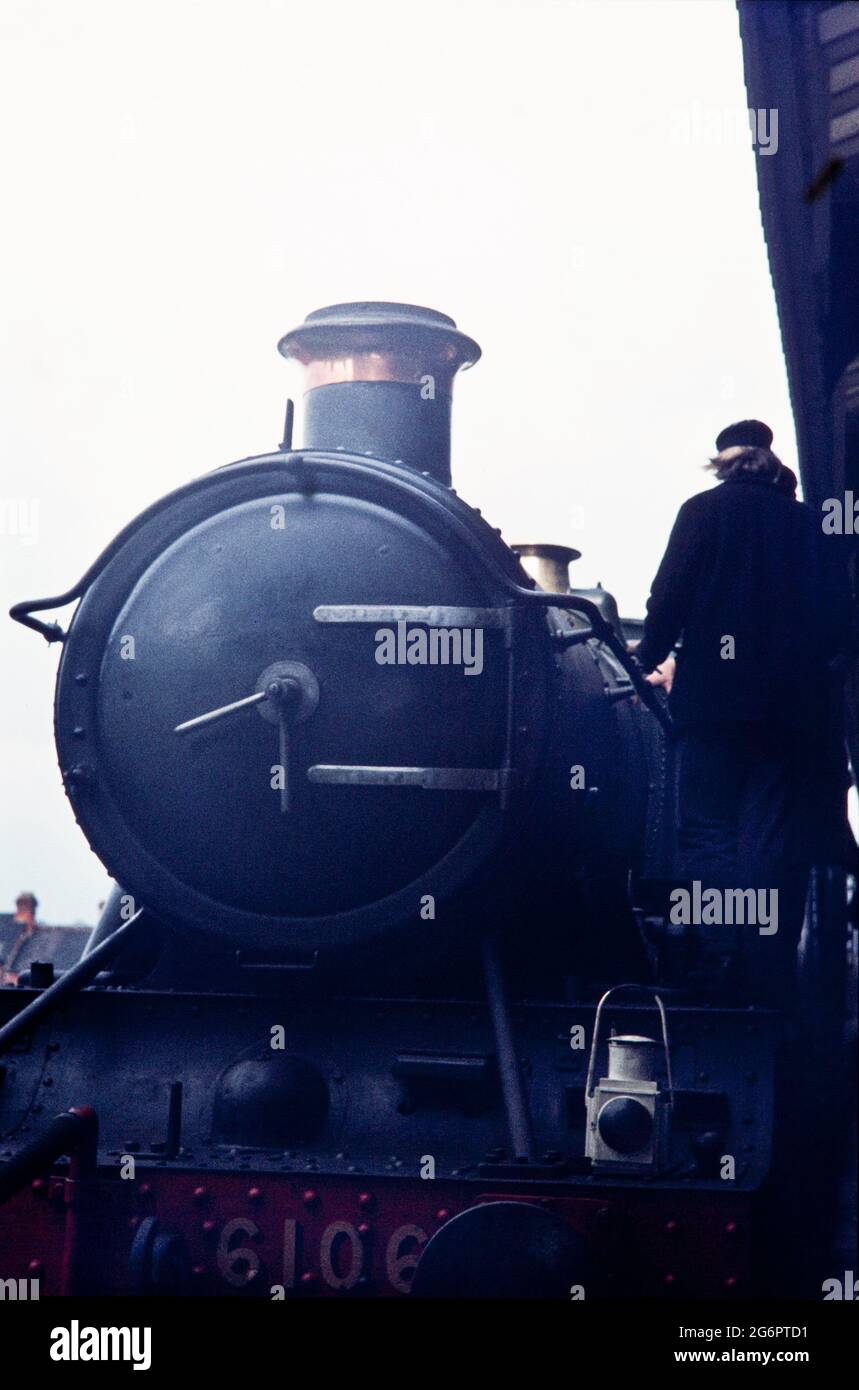 Train Spotting in the UK with a few buses circa 1975. Trains on the ...