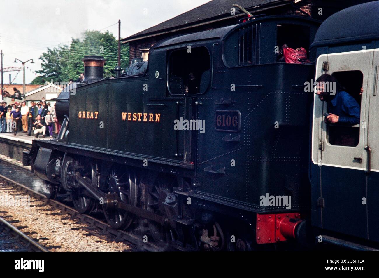 Train Spotting in the UK with a few buses circa 1975. Trains on the ...