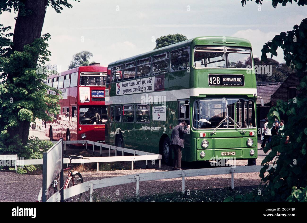 Train Spotting in the UK with a few buses circa 1975. Trains on the ...
