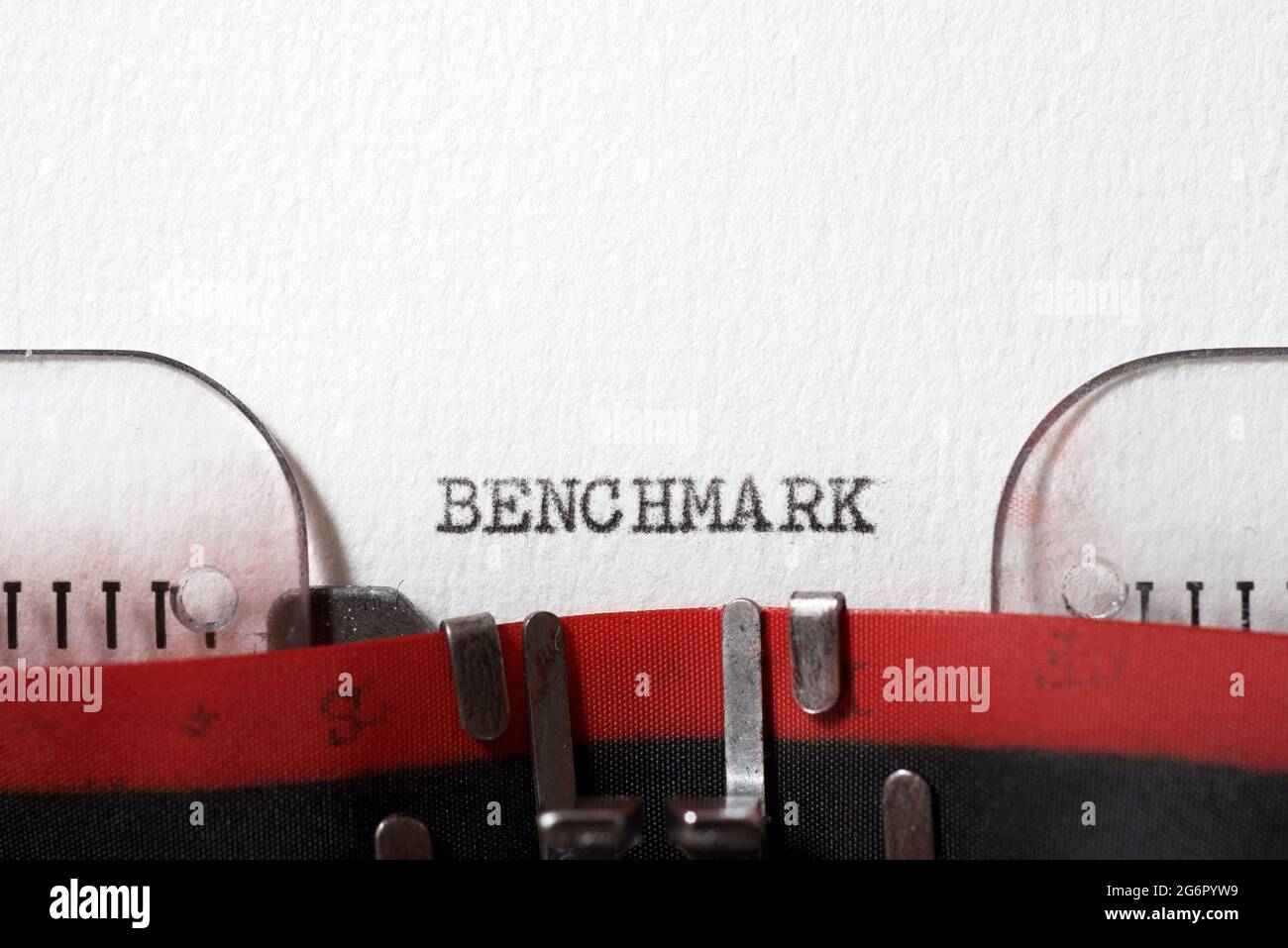 Benchmarking analysis hi-res stock photography and images - Alamy