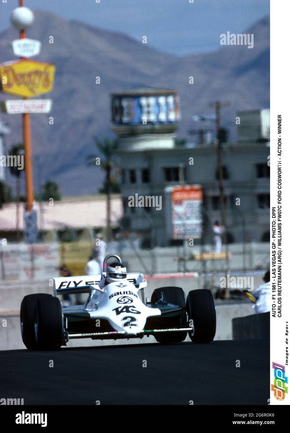 AUTO - F1 1981 - LAS VEGAS GP - PHOTO: DPPI CARLOS REUTEMANN (ARG ...