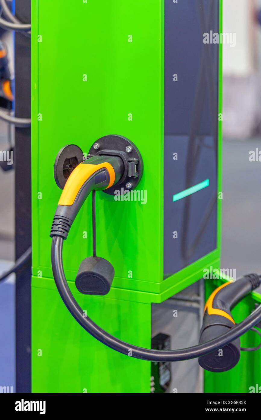 Electric vehicle fast charging hi-res stock photography and images - Alamy