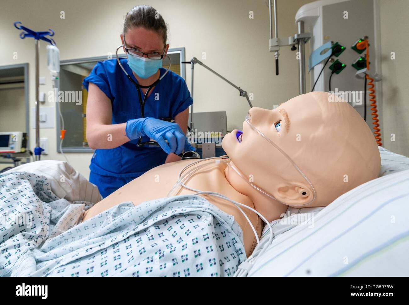 Practical lab skills hi-res stock photography and images - Alamy