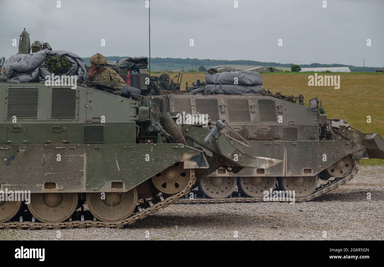 Battle tank rescue hi-res stock photography and images - Alamy