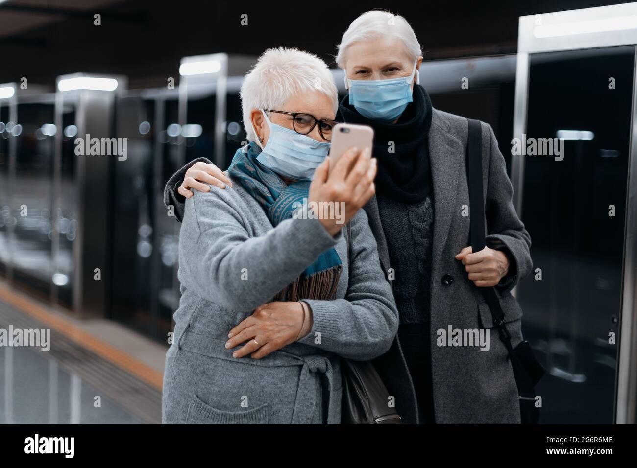 Subway rules hi-res stock photography and images - Alamy