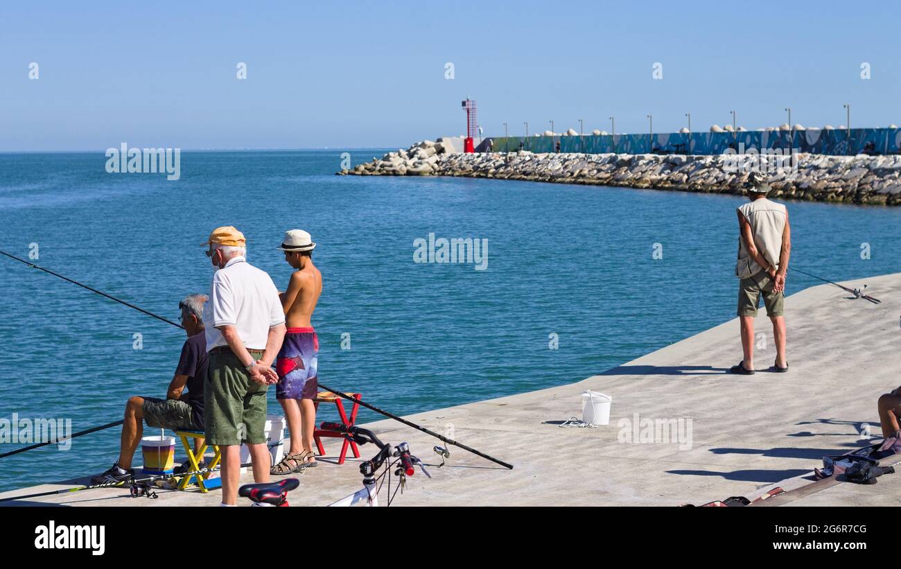 Boy father grandfather fishing hi-res stock photography and images - Alamy
