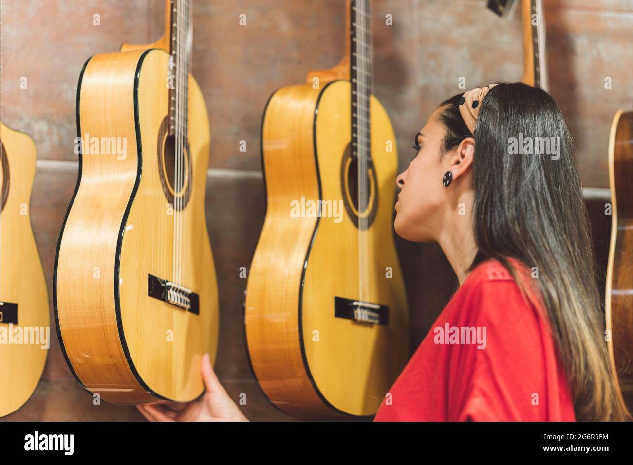 Customer checking out hi-res stock photography and images - Alamy