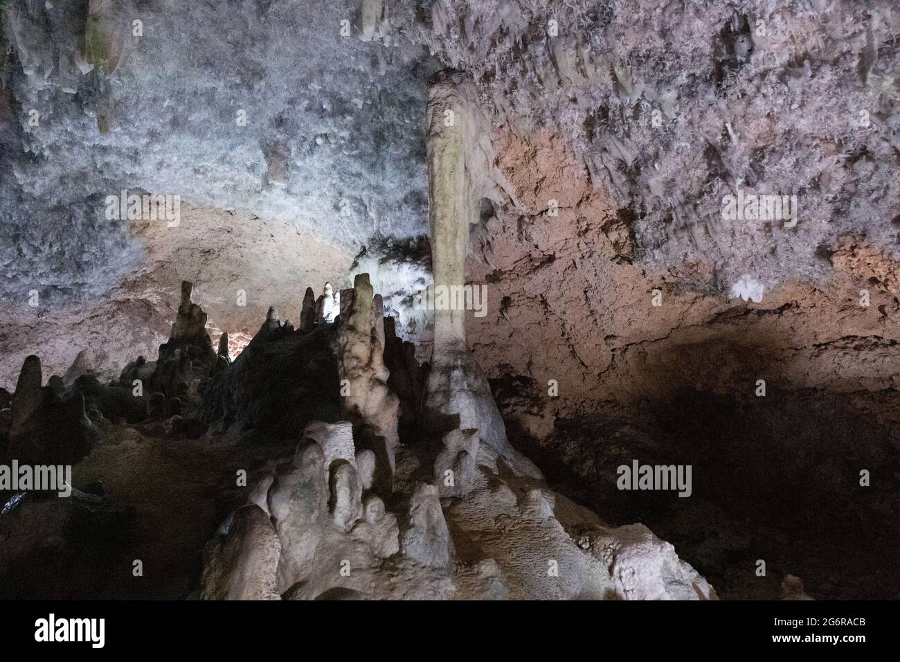 Cuban cave hi-res stock photography and images - Alamy