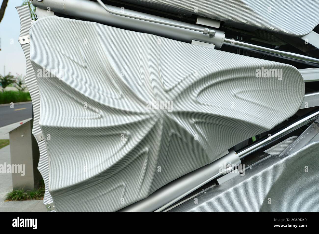 China's first use of 3D printing technology manufacturing retractable ...