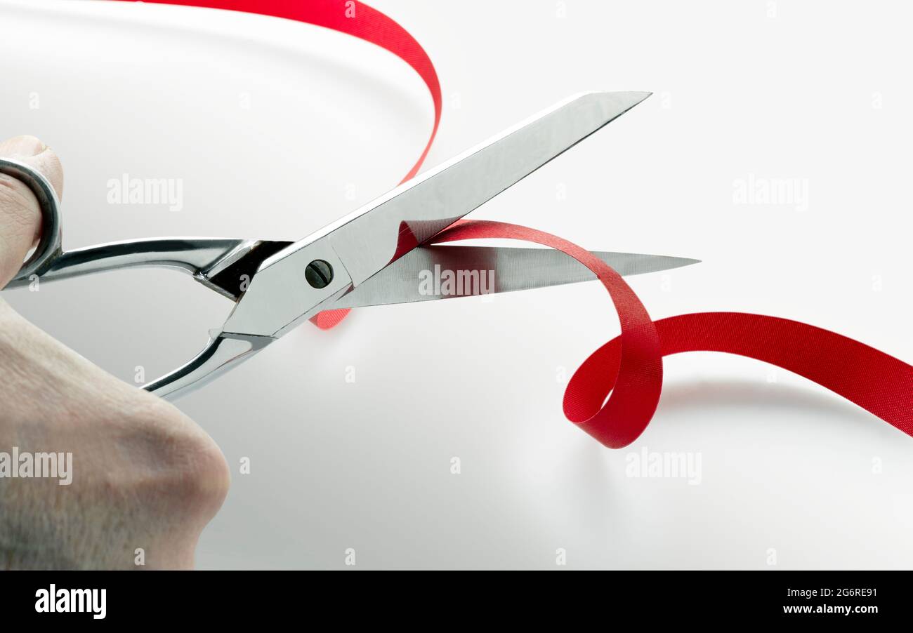 Sharp scissor hi-res stock photography and images - Alamy