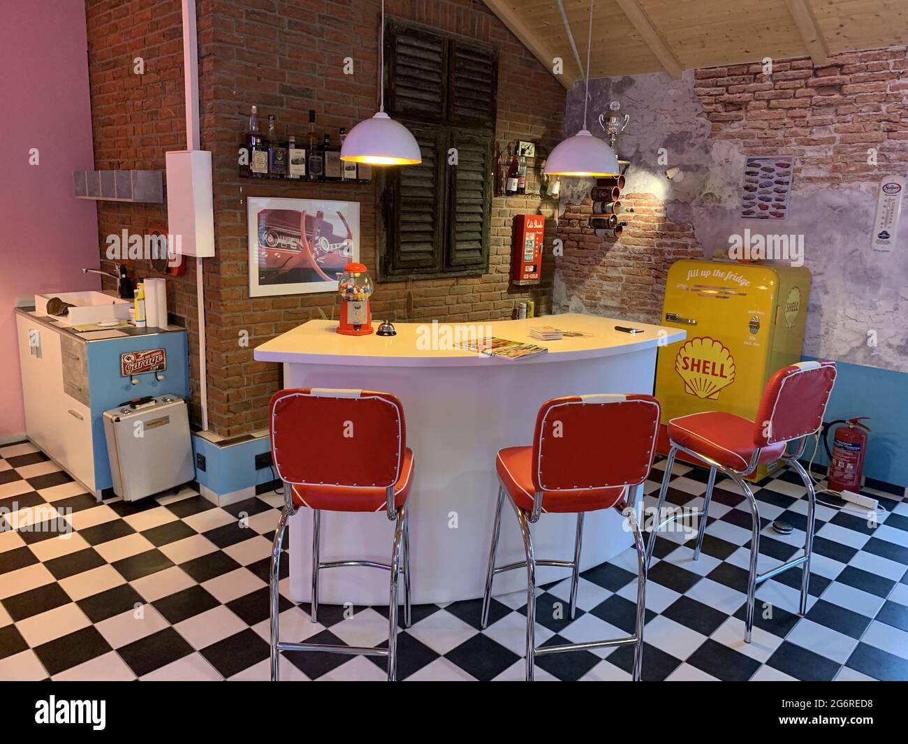 American Diner Bar Stock Photo - Alamy