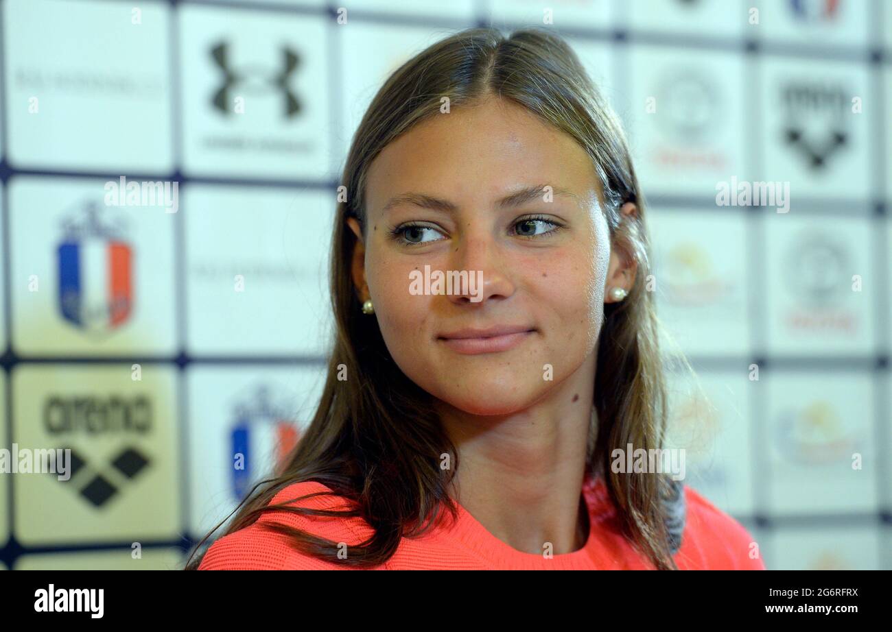 Prague, Czech Republic. 8th July, 2021. Czech swimmer Barbora Seemanova ...