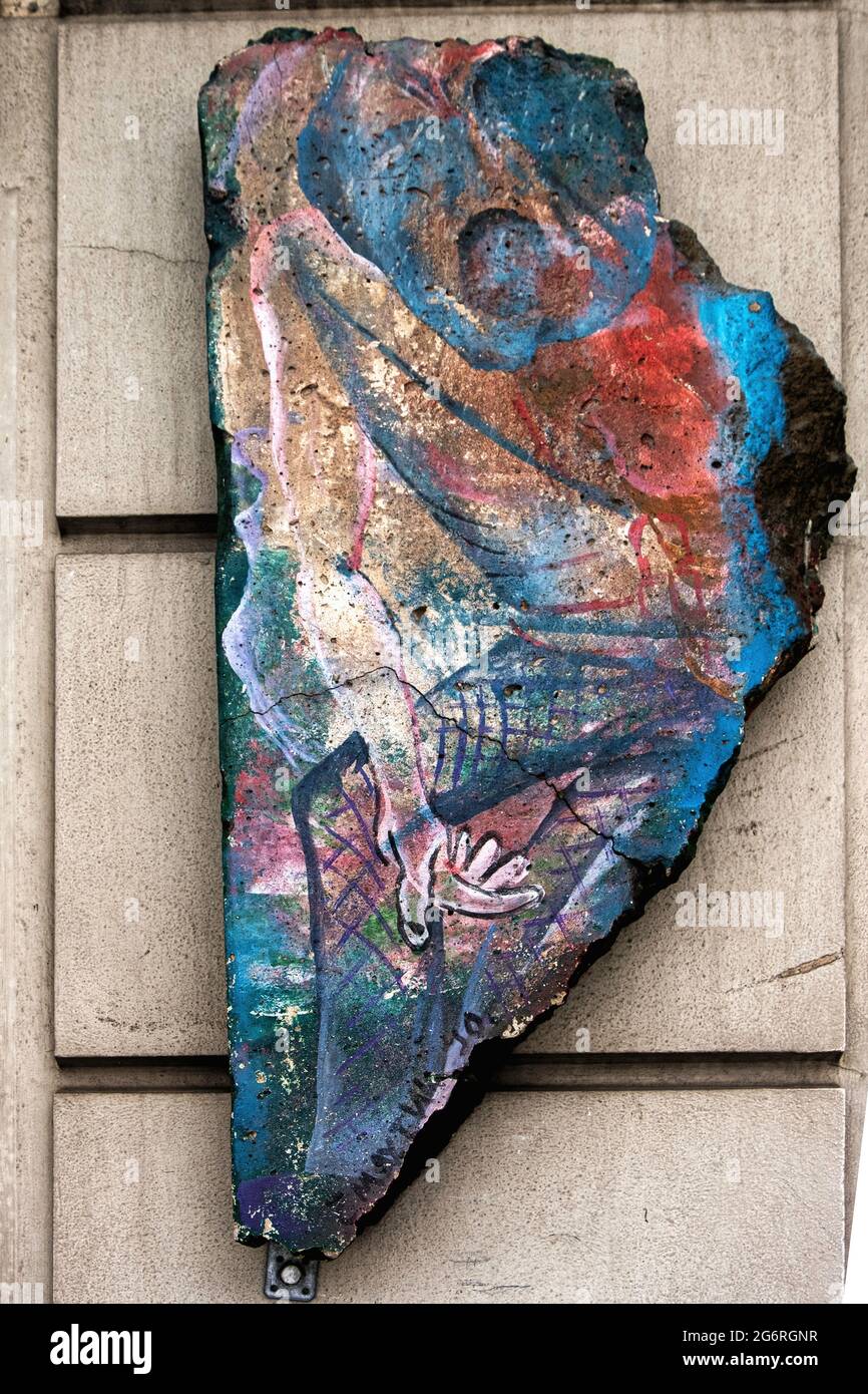 Berlin checkpoint charlie museum hi-res stock photography and images ...