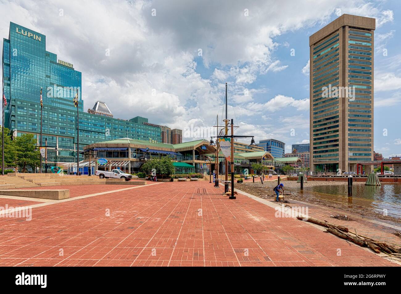 Five sided tower hi-res stock photography and images - Alamy