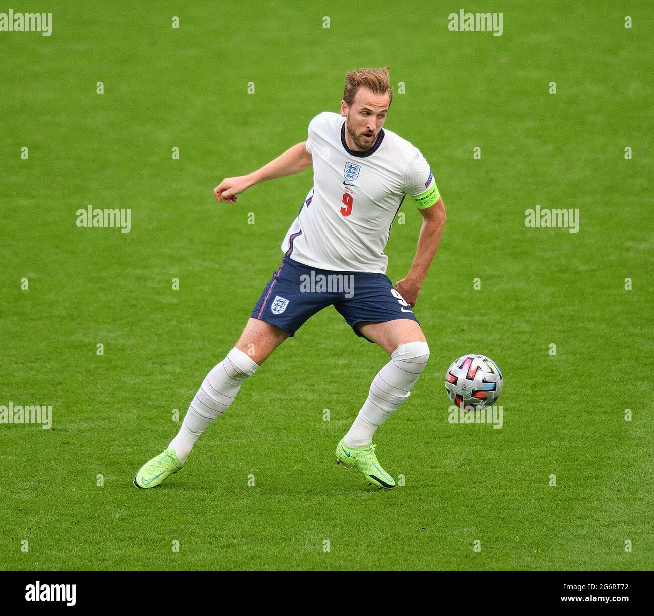 Euro 2020 final england kane hi-res stock photography and images - Alamy