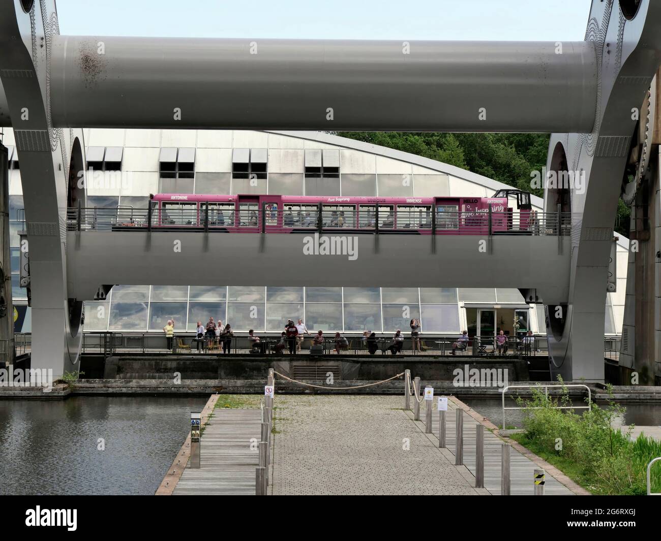 trip boat is lifted is a caisson on the Falkirk Wheel , rotating boat ...