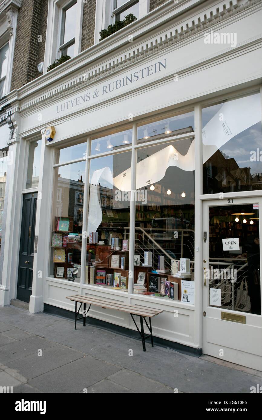 Lutyens and Rubenstein Bookshop in London's Notting Hill Stock Photo ...