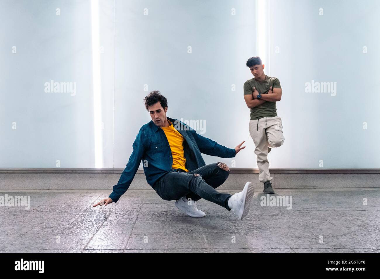 Attitude pose men hi-res stock photography and images - Alamy