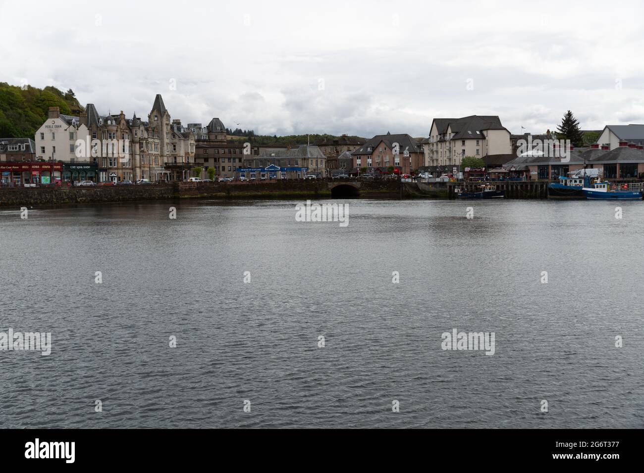 Oban retail hi-res stock photography and images - Alamy