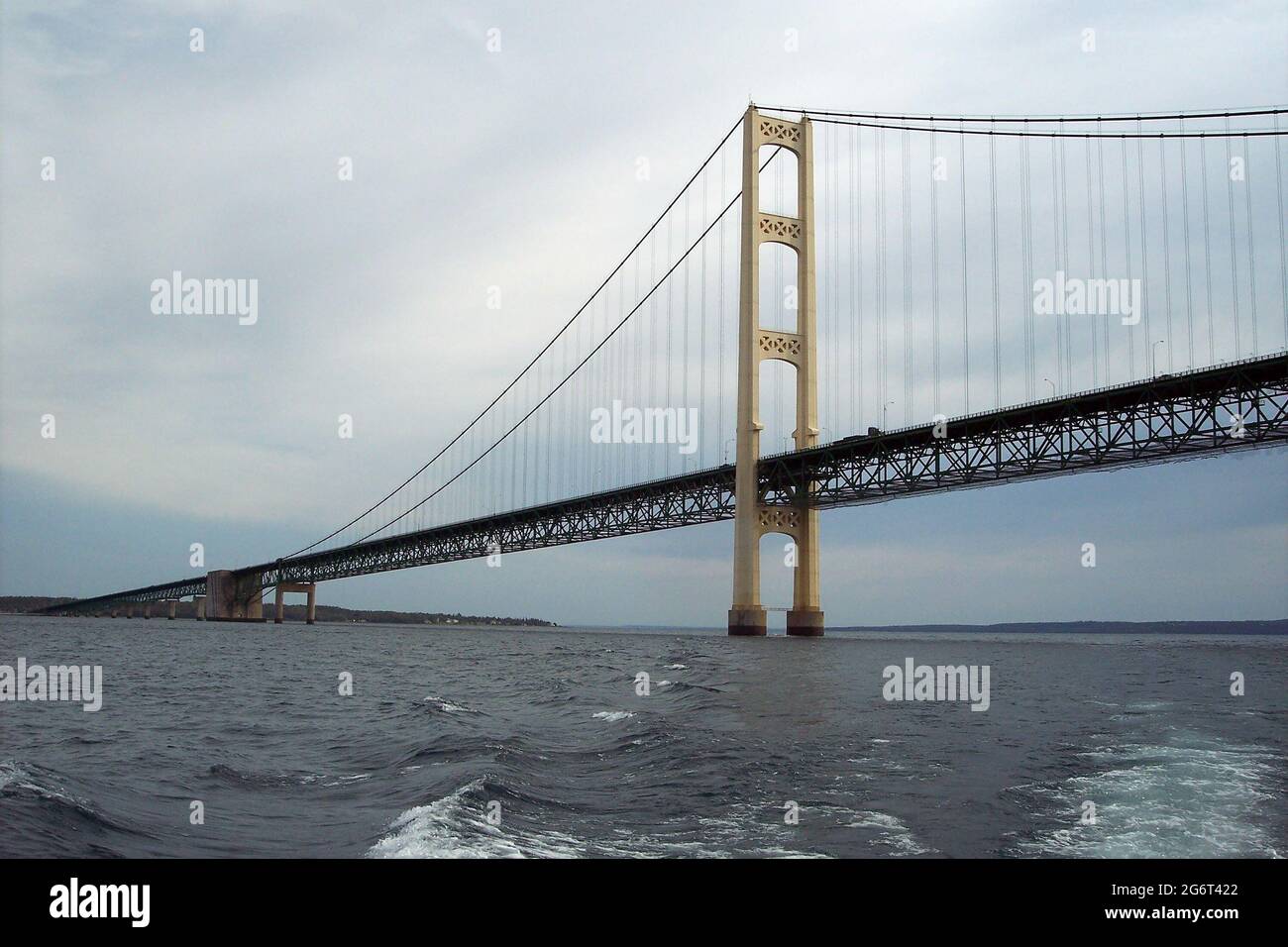 Big Mac Bridge, spanning Straits of Mackinac, pass between Great Lakes ...