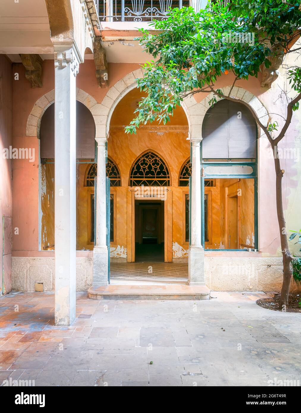 Tabbal Building Endangered Heritage in Beirut, Lebanon Stock Photo - Alamy