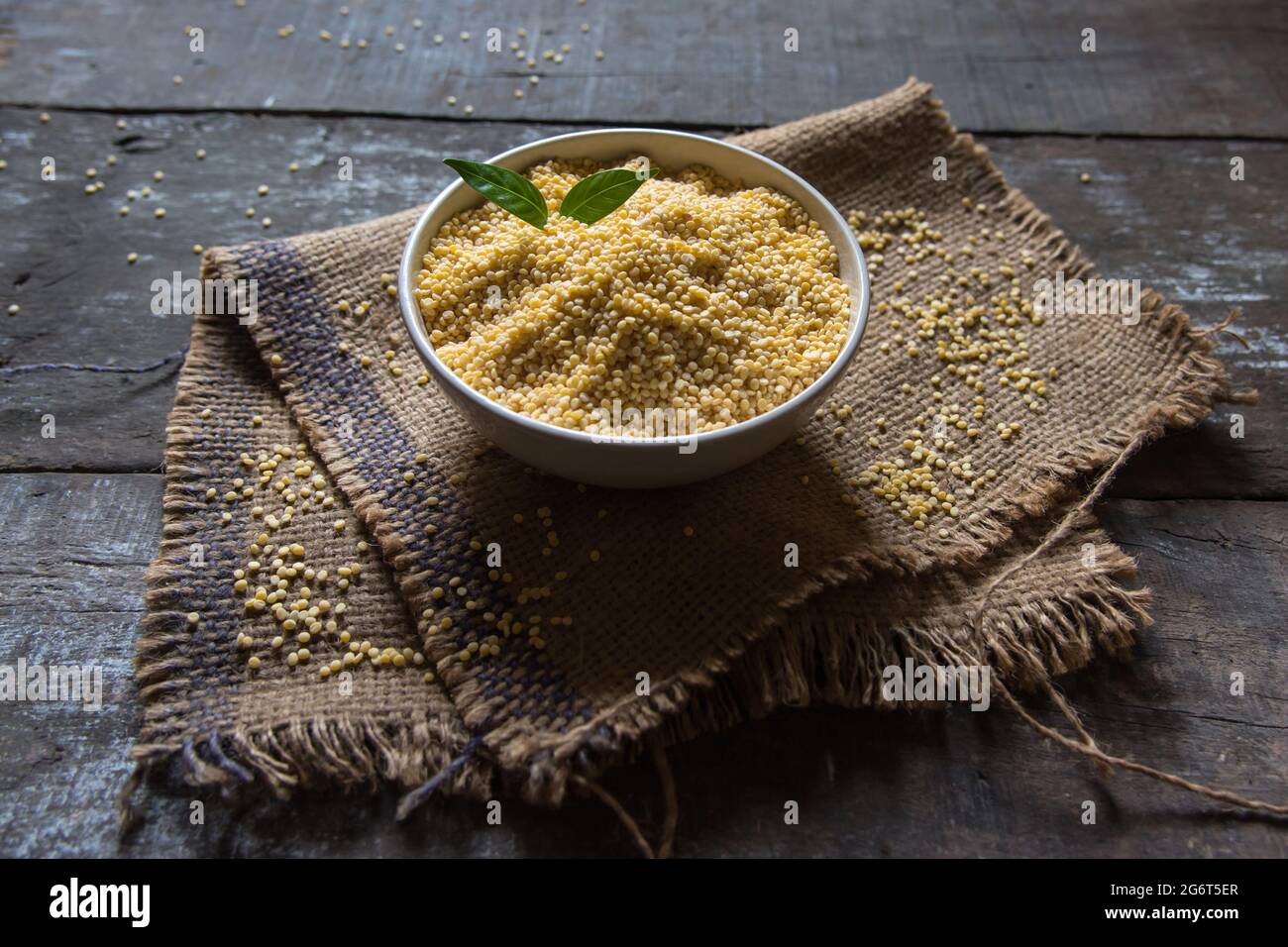 Moong dal hi-res stock photography and images - Alamy