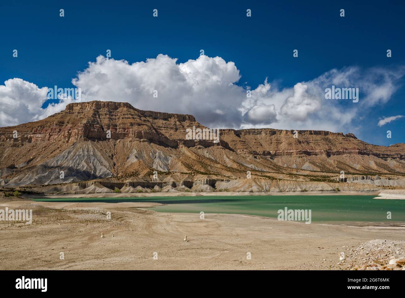 Low water level reservoir hi-res stock photography and images - Alamy