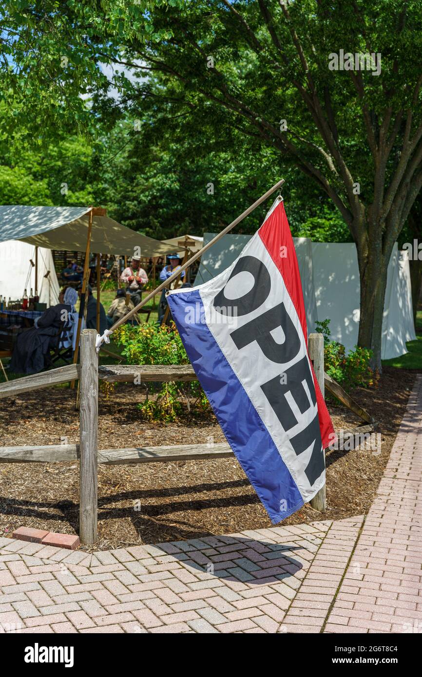 Battle of gettysburg confederate flag hi-res stock photography and ...