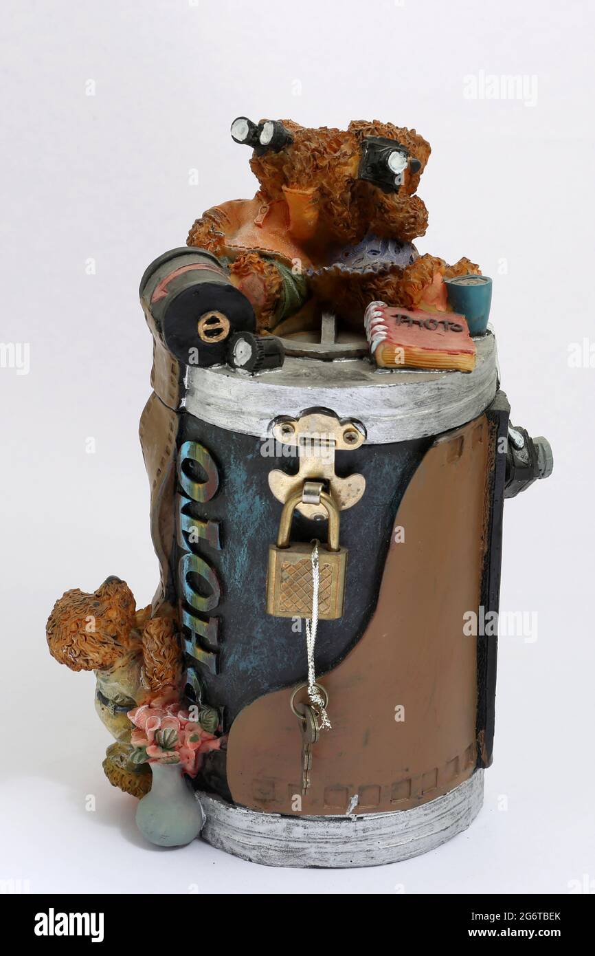 Collectable theme based on photographers and photographers. Unusual ...
