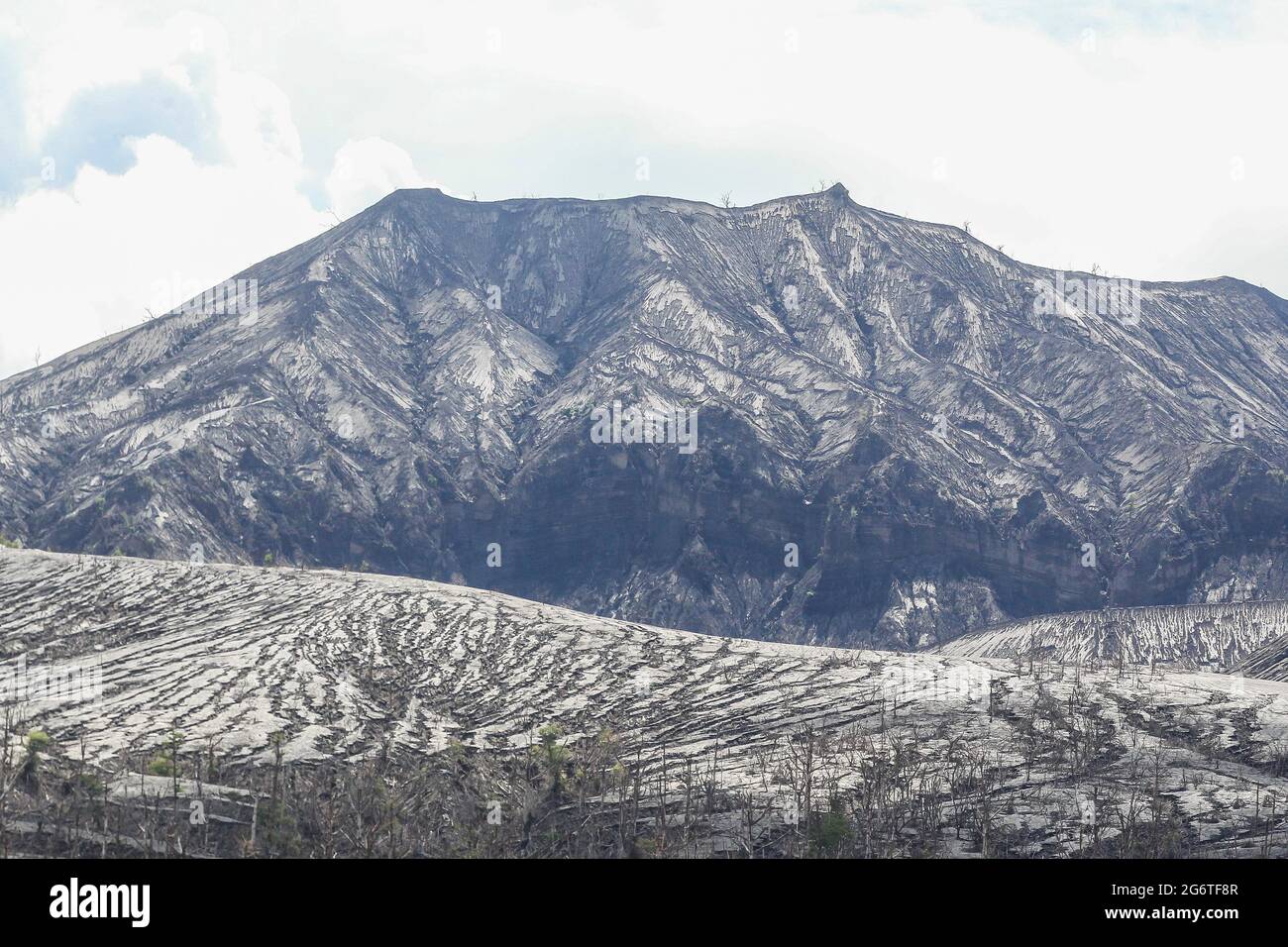 Batangas Province. 8th July, 2021. Volcanic ash covering Taal volcano ...