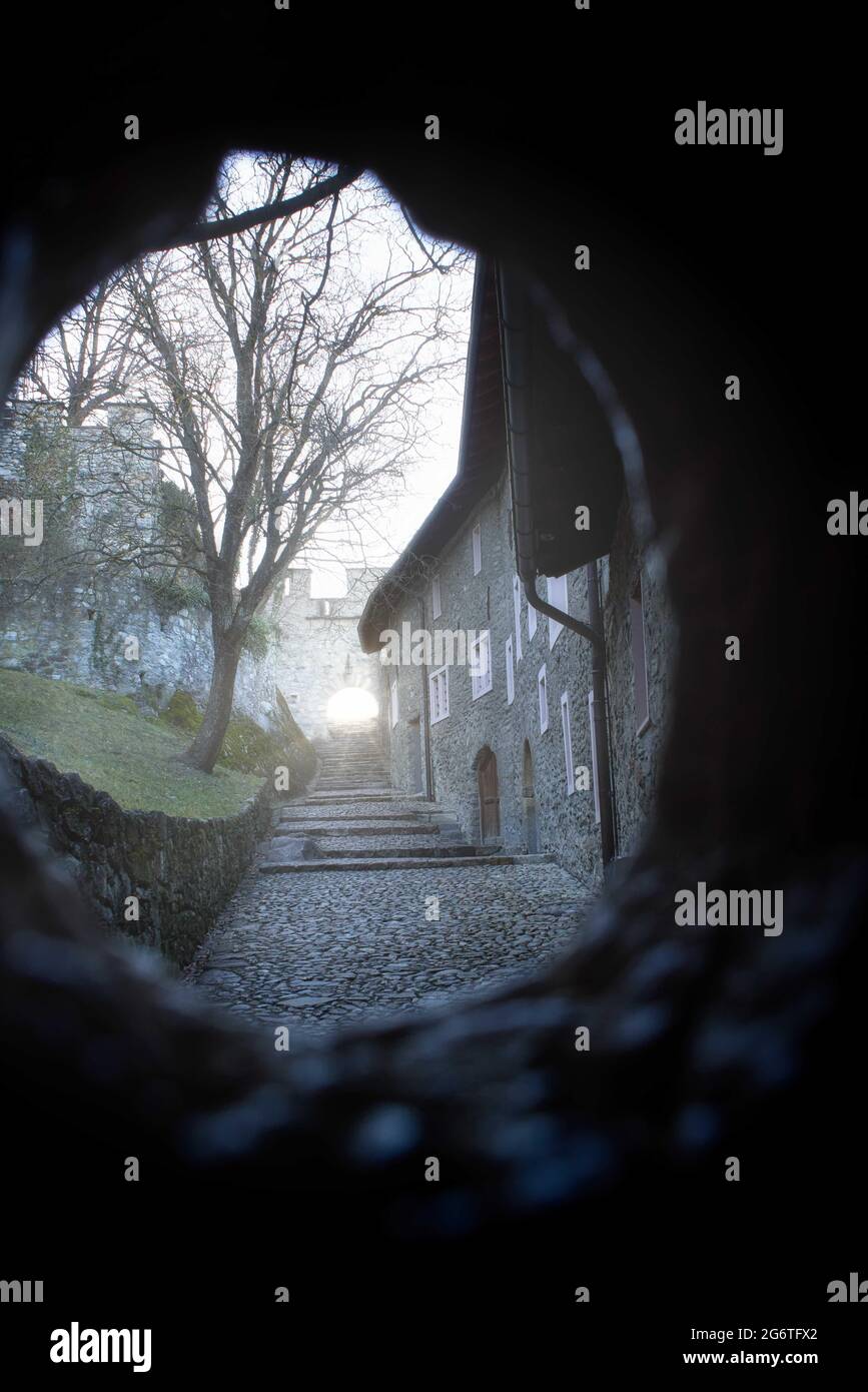Castle view sun hi-res stock photography and images - Alamy