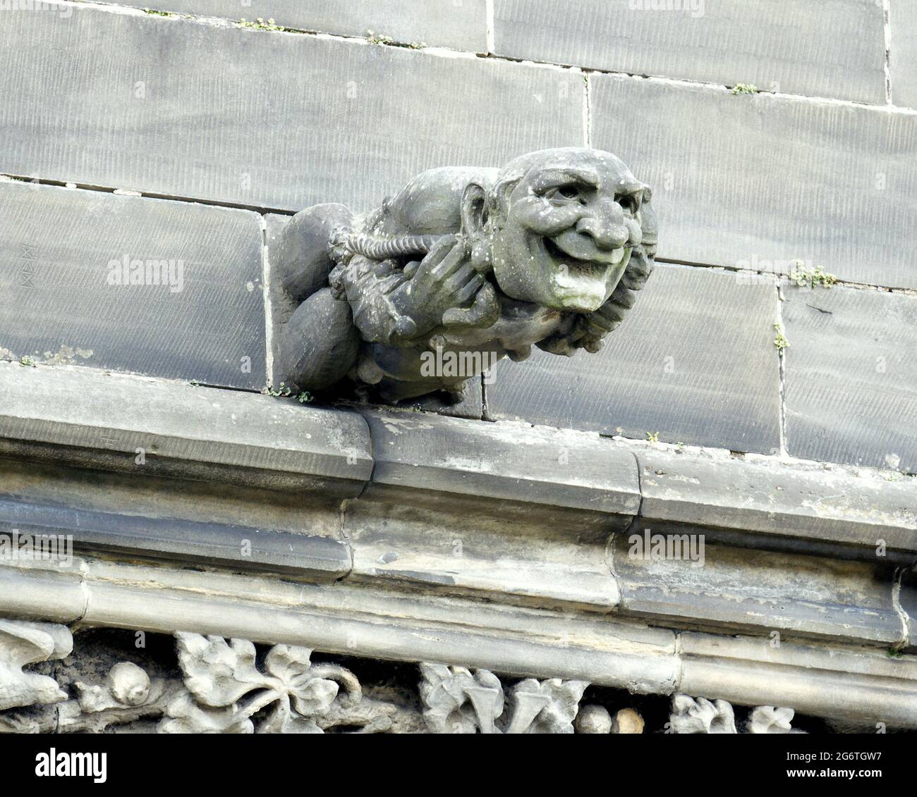 Glasgow, Scotland, UK, 8th July, 2021. Paisley Abbey alien movie ...