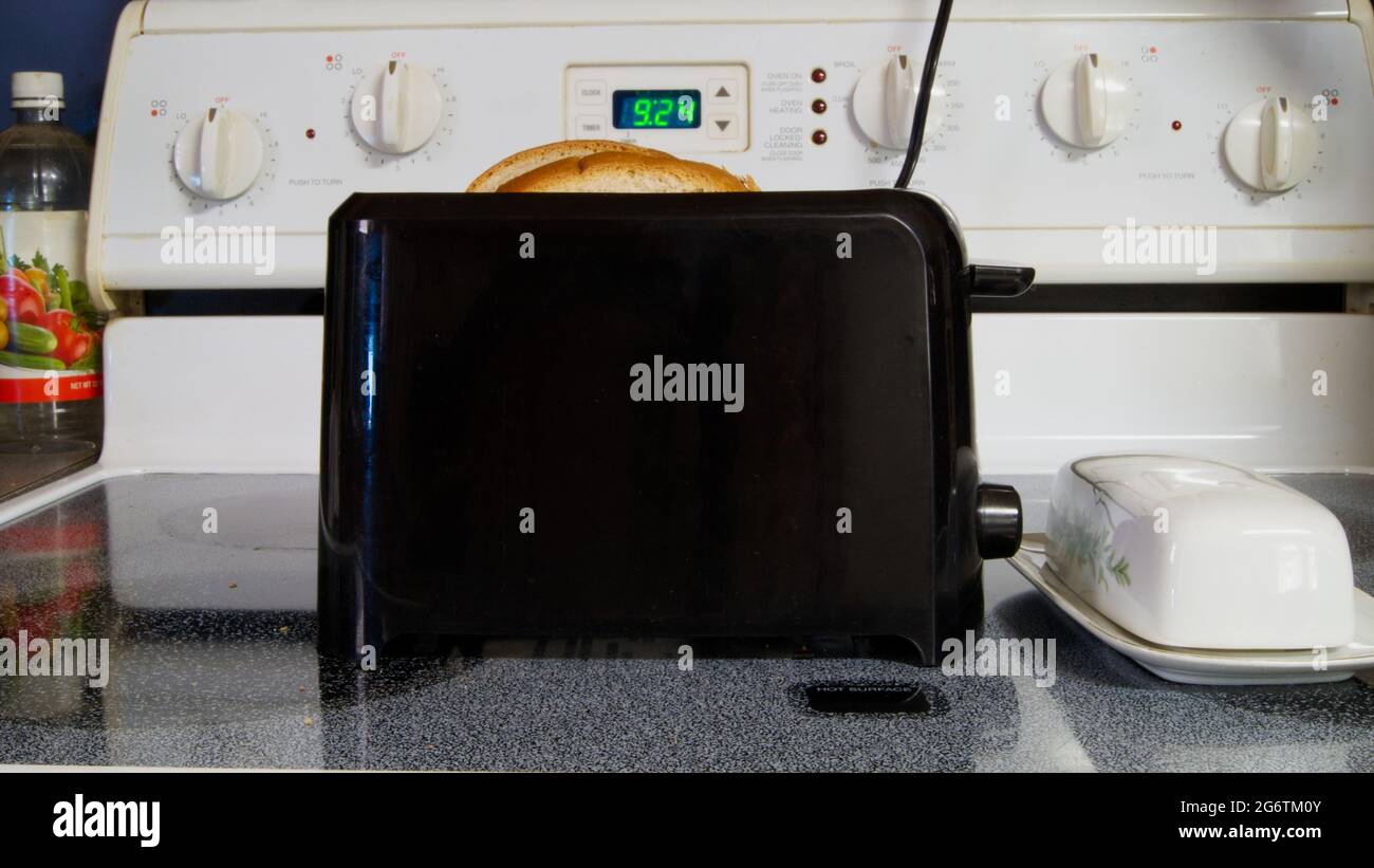 Two slice bread toaster hi-res stock photography and images - Alamy
