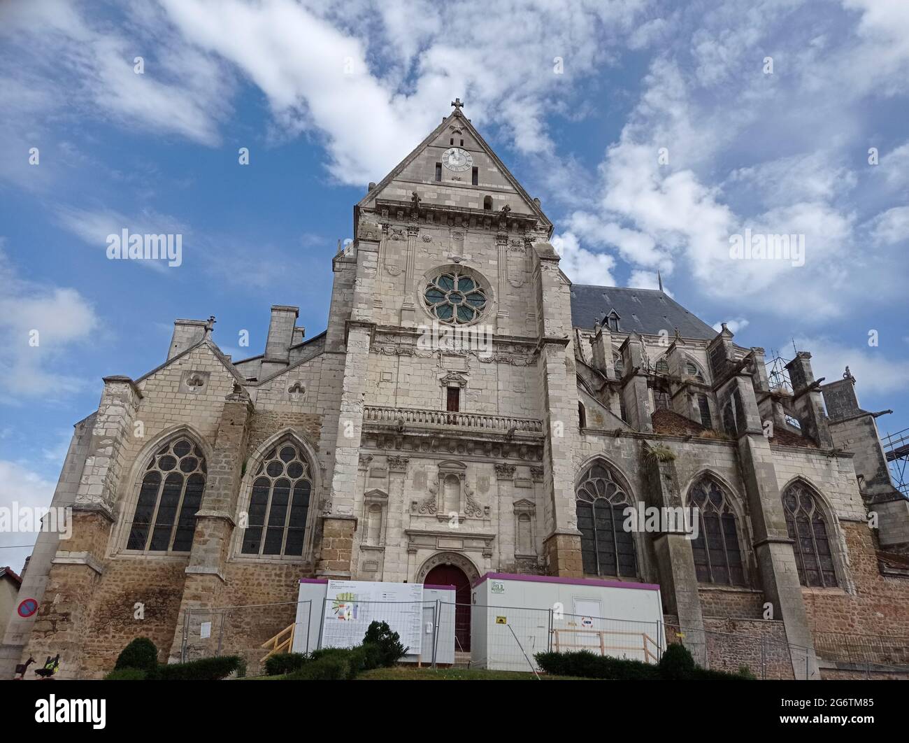 Église de Saint Florentin, Yonne, France Stock Photo - Alamy