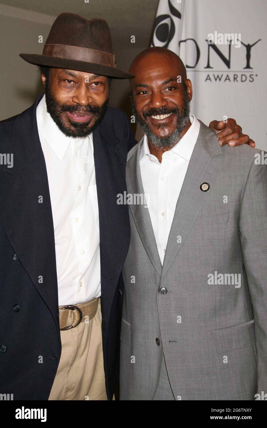 Anthony Chisholm and John Earl Jelks attend the 2007 Tony Awards Meet ...