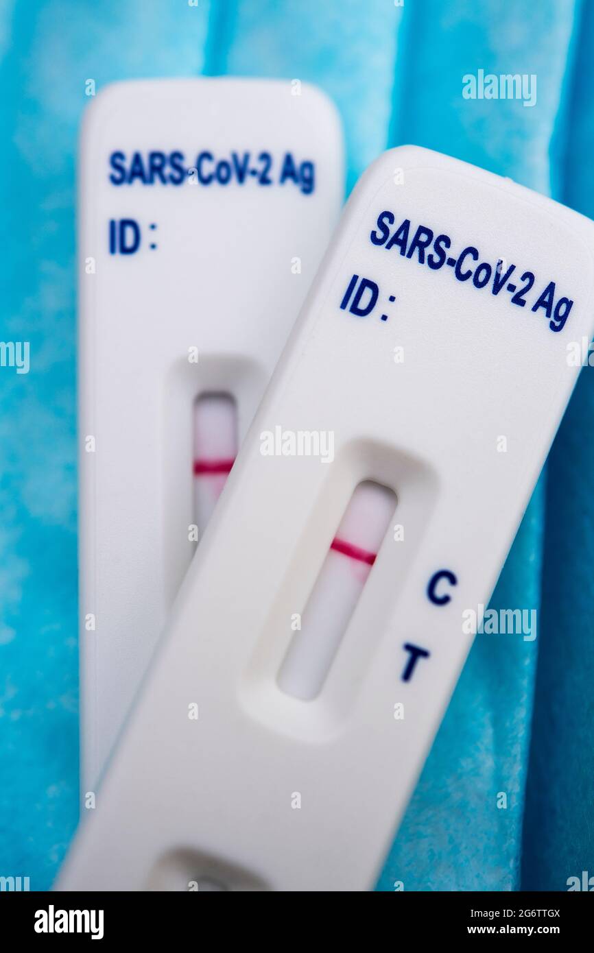 Negative tests hi-res stock photography and images - Alamy