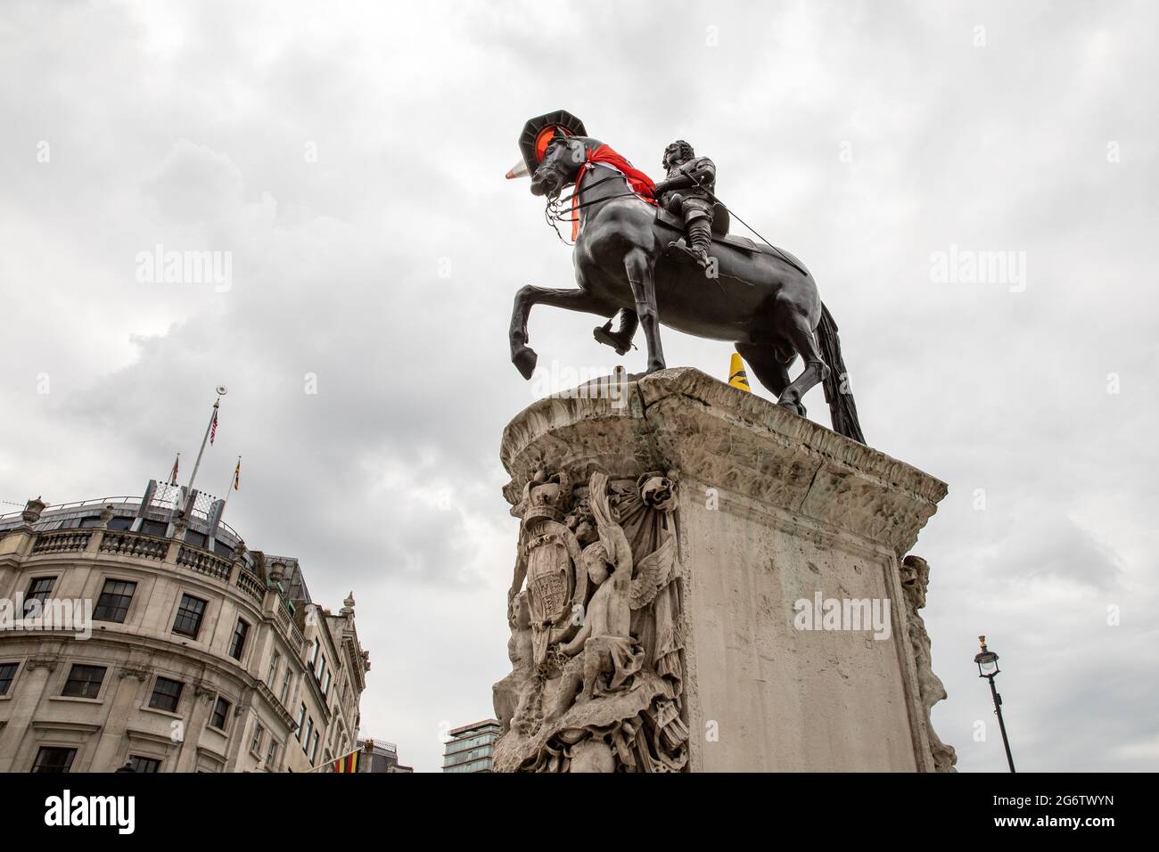 Trafalgar Square, London, UK. 8 July 2021. Preparations are under way ...