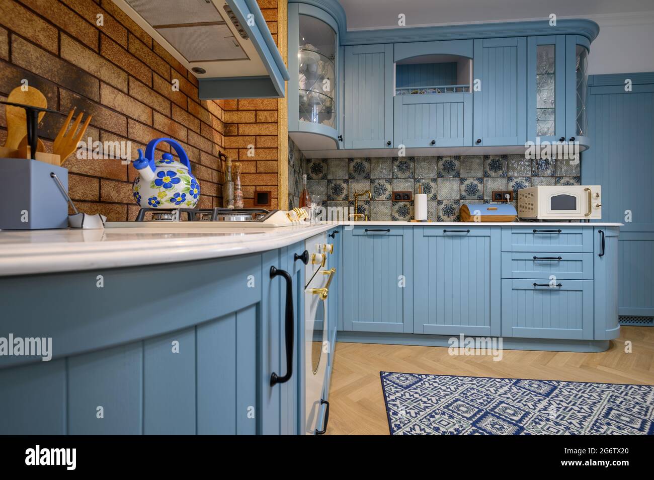 Smart dining hi-res stock photography and images - Alamy