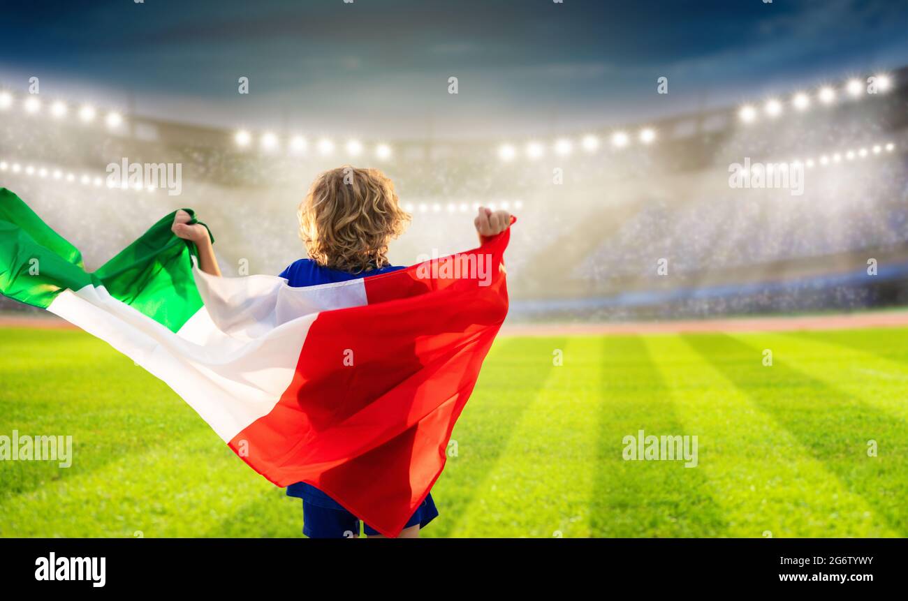 Italian soccer fan woman hi-res stock photography and images - Alamy