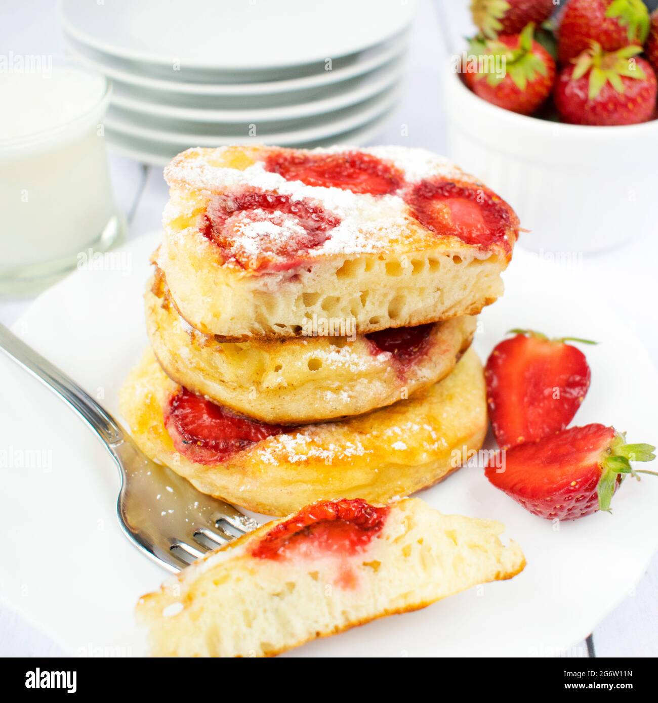 Pancakes breakfast fresh strawberries hi-res stock photography and ...