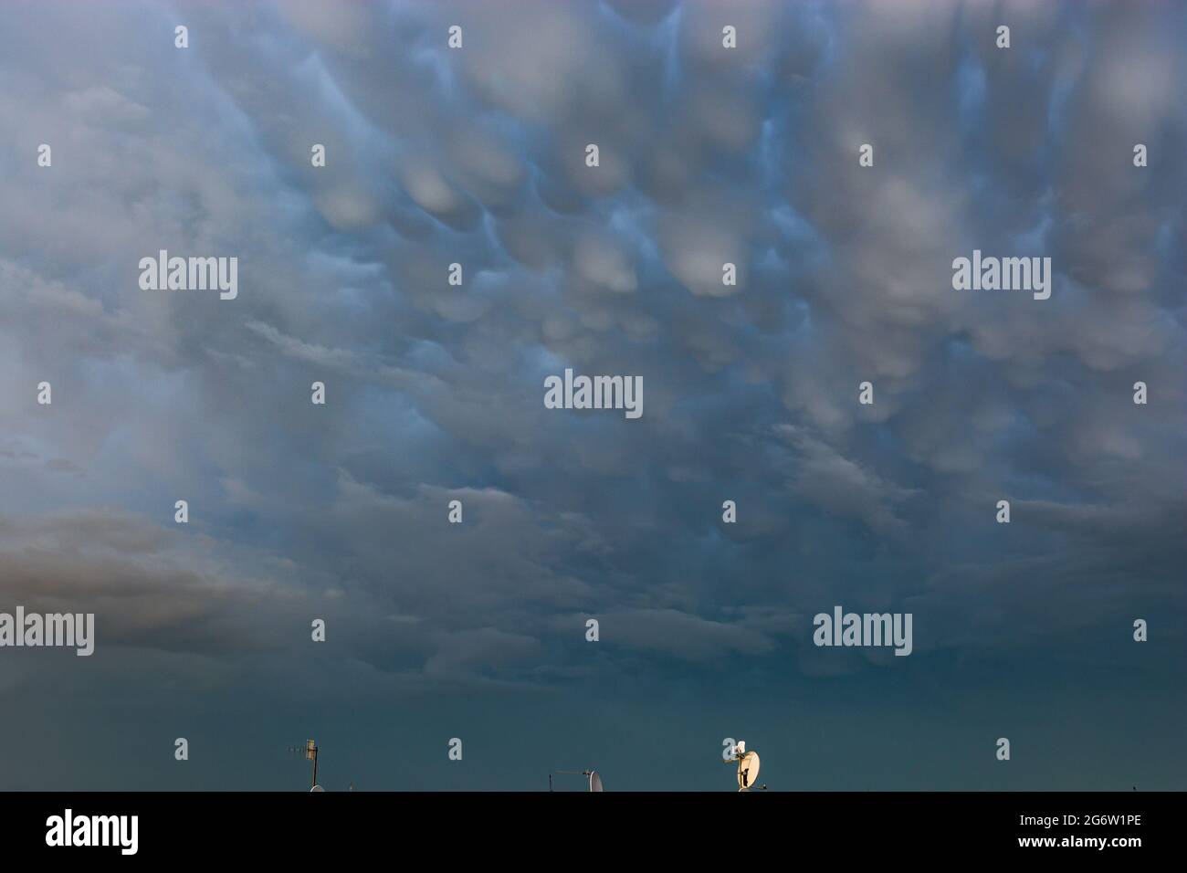Cumulus mammatus hi-res stock photography and images - Alamy